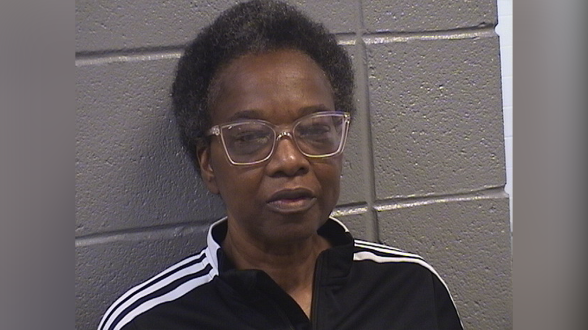 Illinois school worker sentenced to 9 years in prison for stealing $1.5 ...