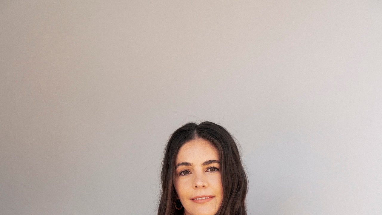 How Molly Dickson Became the Go-To Celebrity Stylist | World Wire Times