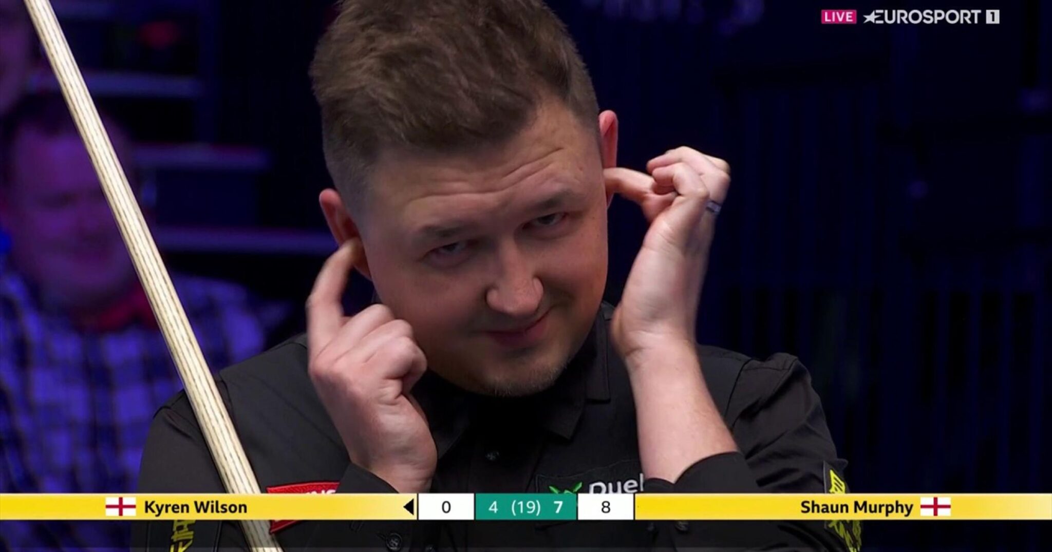 Watch hilarious moment Kyren Wilson pretends to ignore referee's third ...