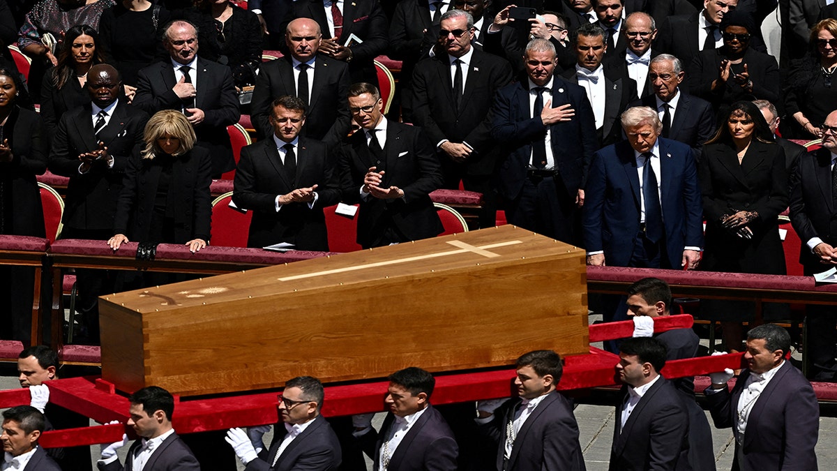 PHOTO GALLERY: Pope Francis' Funeral | World Wire Times